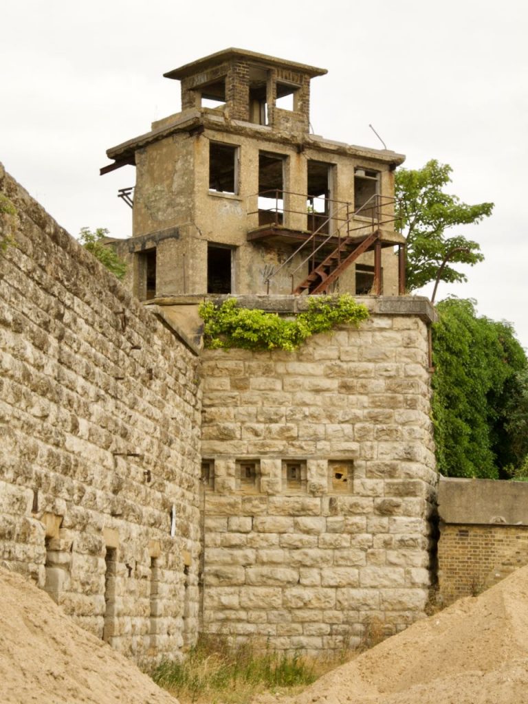 Cliffe Fort - The Hiker